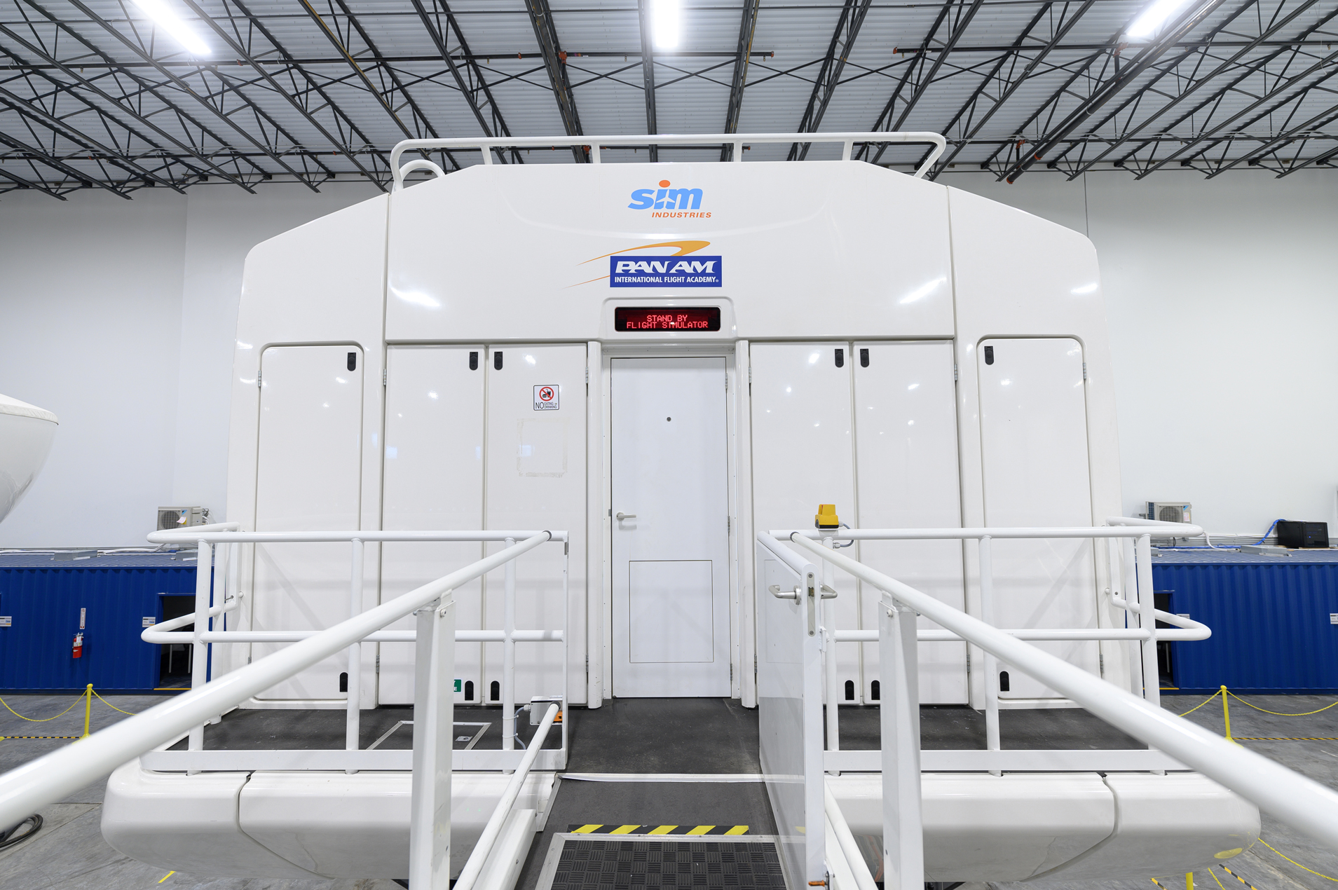 Boeing 737-300-400-500 - Pan Am Flight Academy
